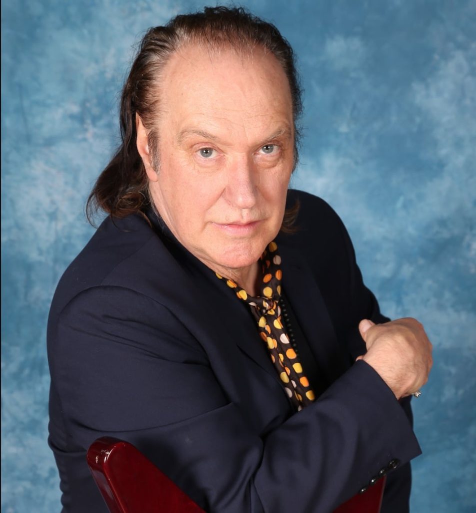 IT’S FAMILY, INNIT?: Kinks’ legendary guitarist, Dave Davies, in ...