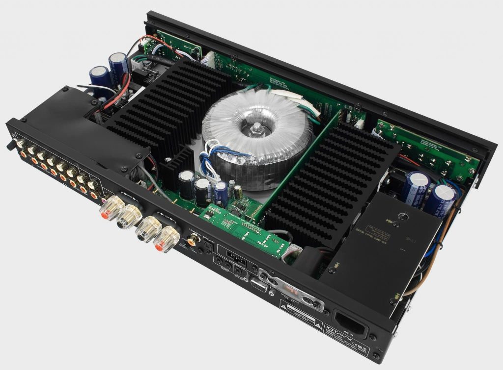 SA3 integrated amplifier From IOTAVX - The Audiophile Man