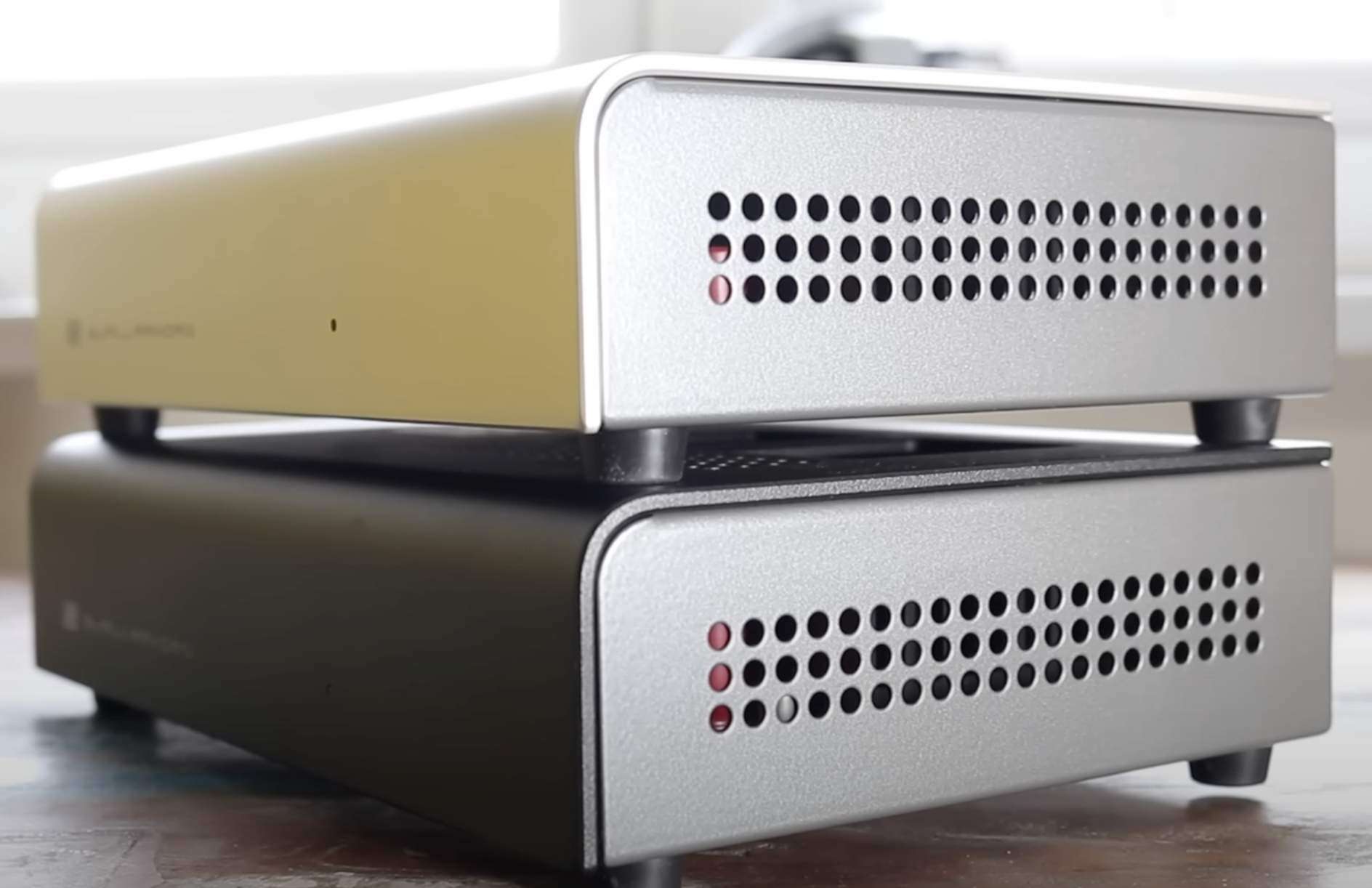 SCHIIT GJALLARHORN MONOBLOCKS - The Audiophile Man