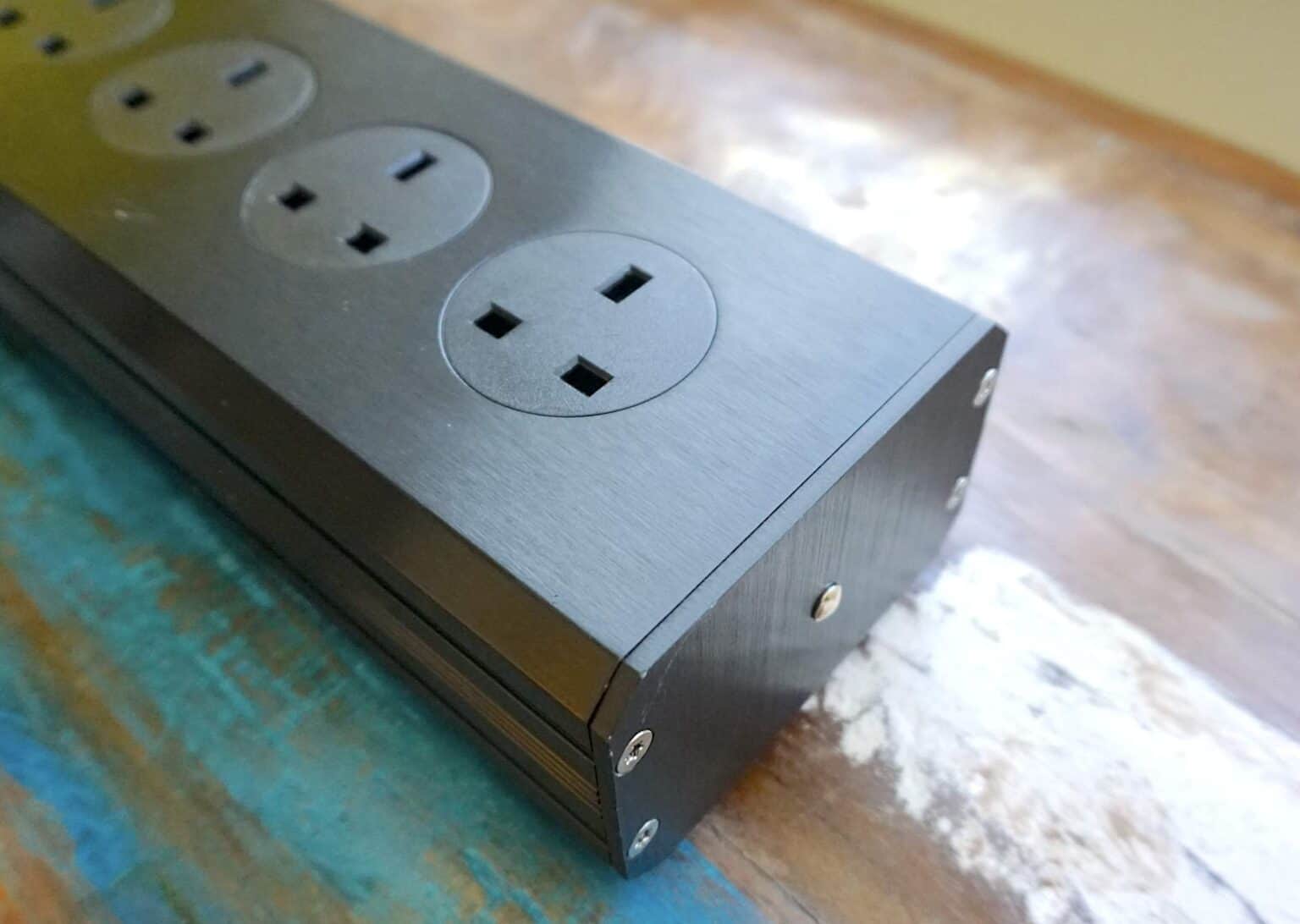 POWERHAUS M6 FROM THE CHORD COMPANY - The Audiophile Man