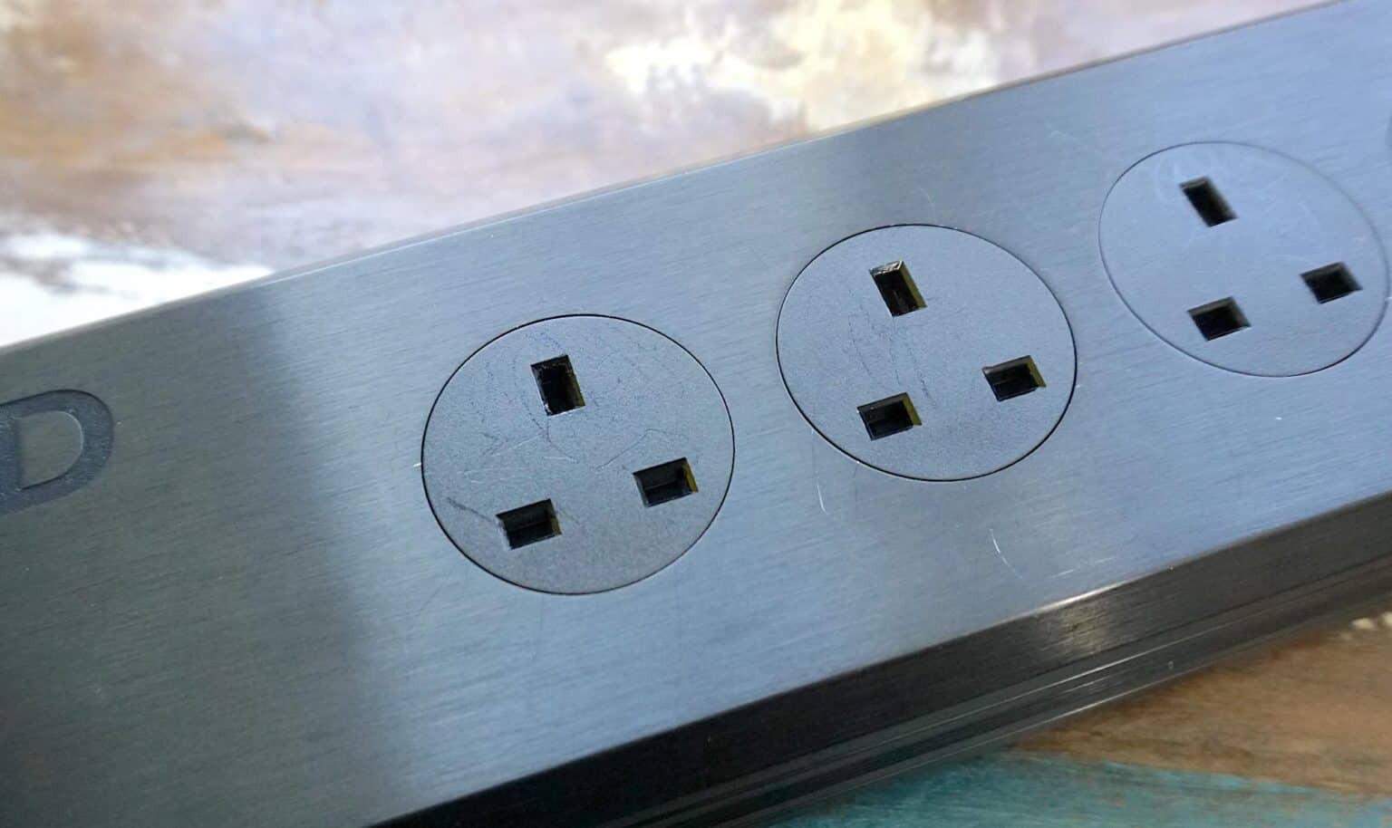 POWERHAUS M6 FROM THE CHORD COMPANY - The Audiophile Man