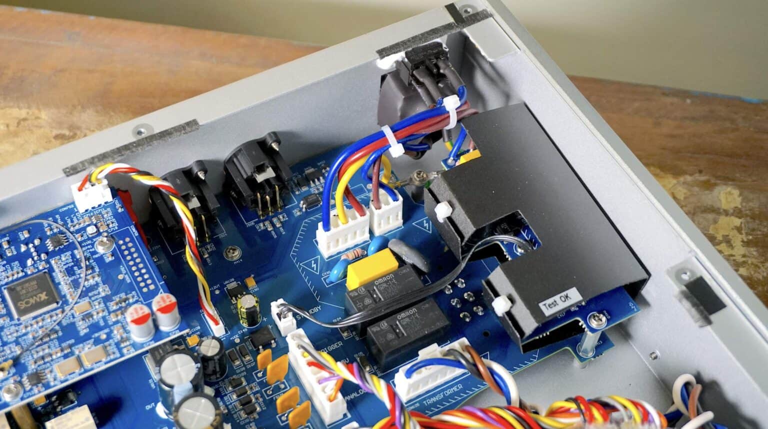 AUDIOLAB 9000Q/9000P PRE & POWER AMPS - The Audiophile Man